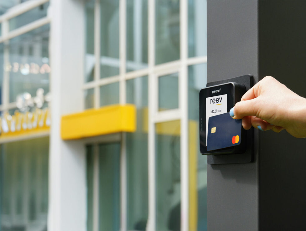 Products & Services - reev