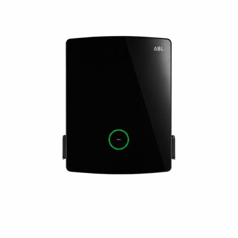 Smart charging stations thanks to intelligent software - reev & ABL