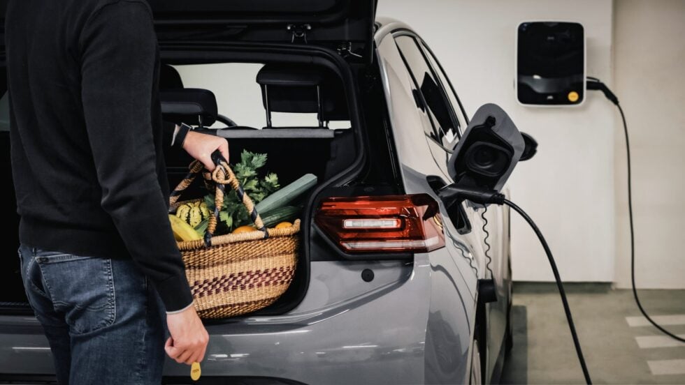 Products & Services - reev